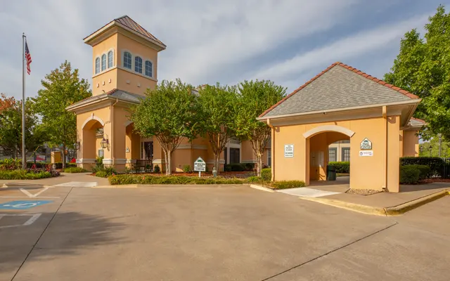 Home | Tuscany at Goldmark