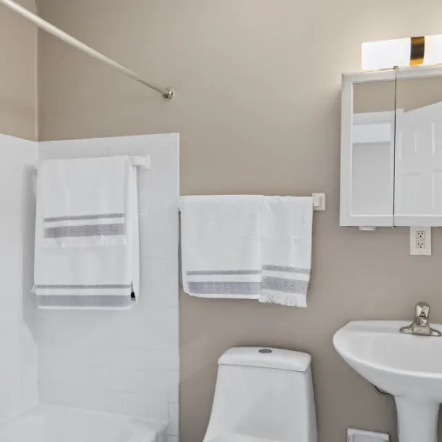 Home | Robert Hock Apartments