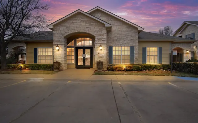 Springfield Apartments | Luxury, Location, and Convenience