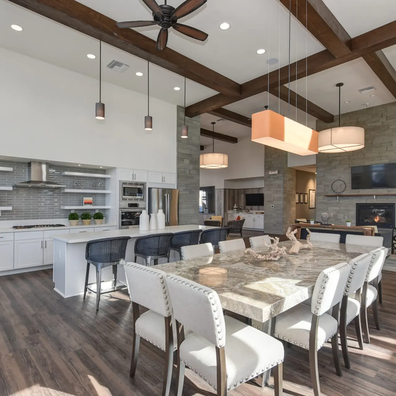 Gallery | Gateway Crossing