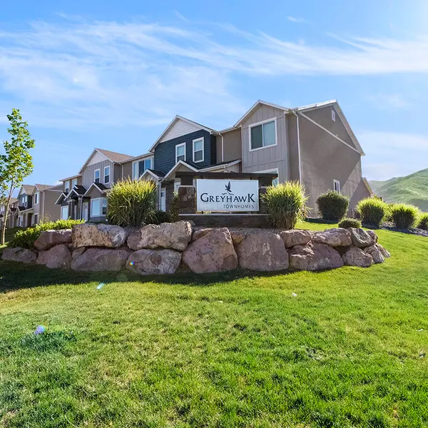 Gallery | Greyhawk Townhomes