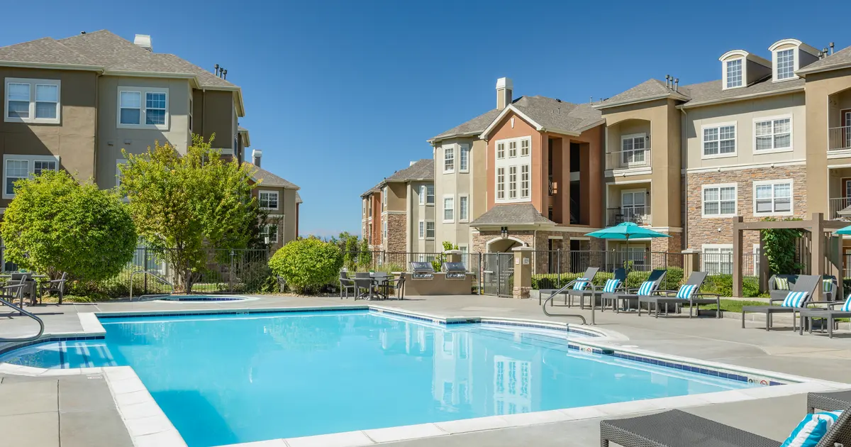 Luxe Apartments in Cherry Creek, CO | Grove at Cherry Creek