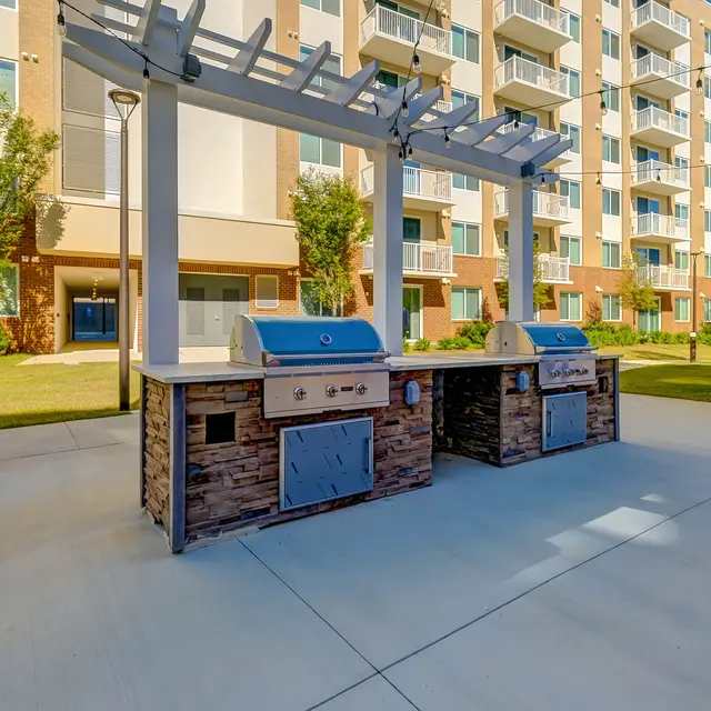 Resia Willows Apartments in Decatur, GA