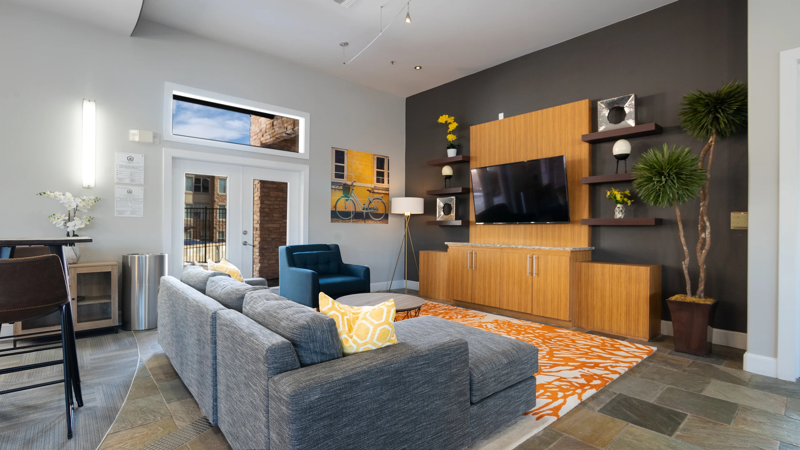 The Flats at Inverness - Amenities