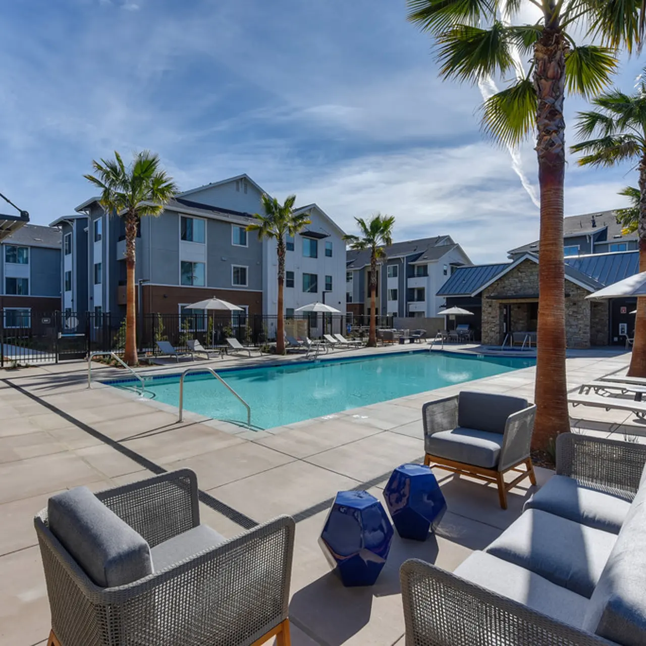 Gallery | Gateway Crossing