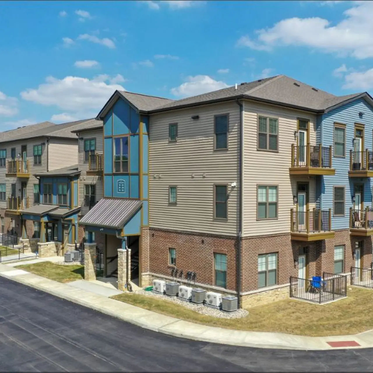 Gallery | Slate Run Apartments & Lofts