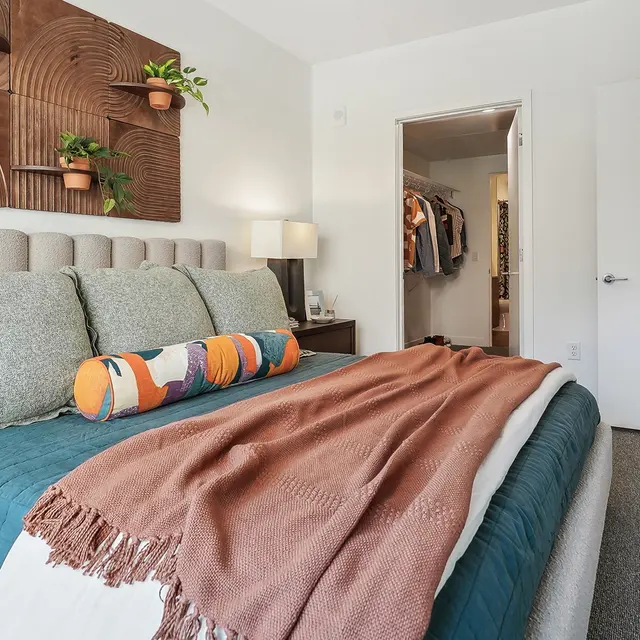 Gallery - The Deveraux Luxury Apartments in Rino