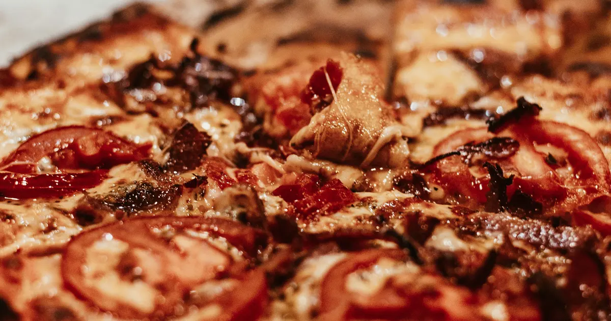 Local Foods Chicago | Chicago Style Pizza, Chicago Style Hot Dog, Jibarito