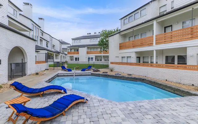 Apartments in Fort Worth | Axis Waterfront | Tarrant County