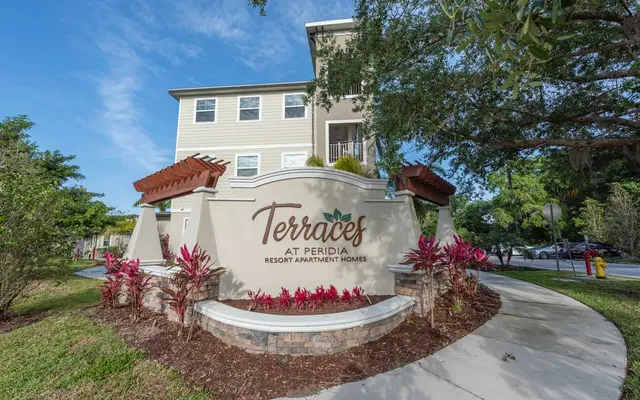 Terraces at Peridia | Luxury Apartments in the heart of Bradenton FL