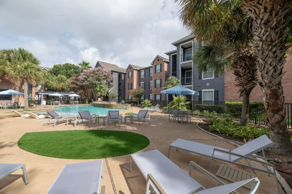 Home | Compass at Windmill Lakes